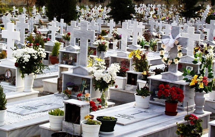 Έχουμε γίνει ένα απέραντο νεκροταφείο! Μελέτη που ΣΟΚΑΡΕΙ! Περισσότεροι ...