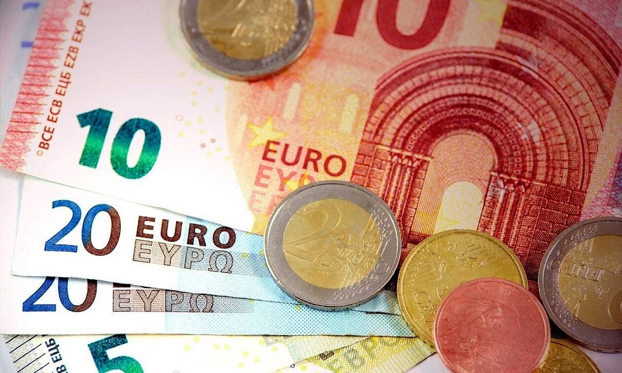 Τι είναι η «επιταγή ακρίβειας»: Ποιοι μπορεί να πάρουν το έκτακτο ...