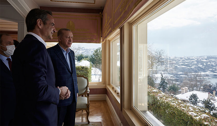 ΣΤΗΝ ΚΩΝΣΤΑΝΤΙΝΟΥΠΟΛΗ ΕΦΤΑΣΕ Ο ΚΟΥΛΗΣ – ΣΤΟ ΦΑΝΑΡΙ ΓΙΑ ΤΗ ΛΕΙΤΟΥΡΓΙΑ ...