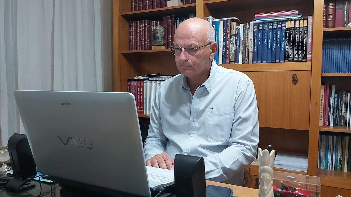 ΑΣΤΡΑΨΕ και ΒΡΟΝΤΗΞΕ ο παιδίατρος Απόστολος Ζέρβας: “Η μάσκα δεν είναι ...