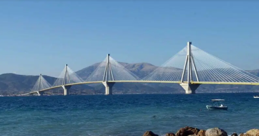 Γέφυρα Ρίου-Αντιρρίου: Δραματικές στιγμές για τον εντοπισμό άνδρα που ...