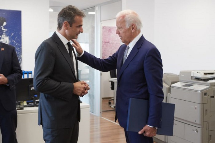 ΓΙΑ ΓΕΛΙΑ Η ΚΥΒΕΡΝΗΣΗ ΤΩΝ ΑΧΡΗΣΤΩΝ! ΕΚΛΙΠΑΡΕΙ ΓΙΑ… ΑΝΑΒΑΘΜΙΣΗ Ο ...