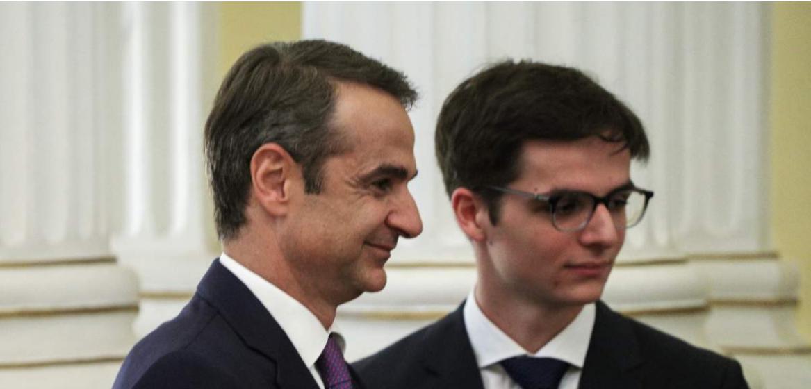 “ΒΟΜΒΑ”! ΕΞΑΣΦΑΛΙΖΕΙ ΟΛΗ ΤΗΝ ΟΙΚΟΓΕΝΕΙΑ ΤΟΥ Ο ΕΛΛΗΝΑΣ ΠΡΩΘΥΠΟΥΡΓΟΣ ...