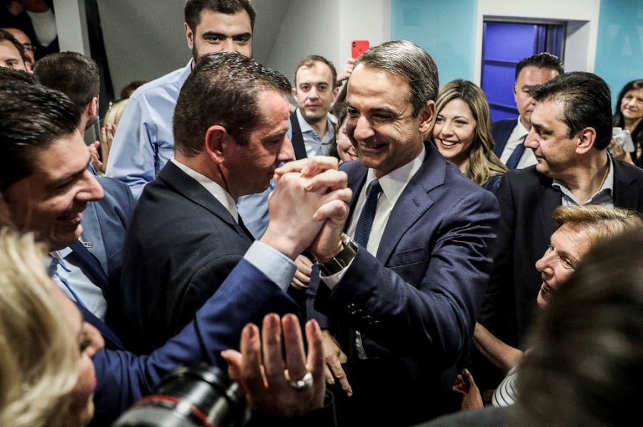 ΣΤΗ ΦΟΡΑ Η ΜΕΓΑΛΗ ΑΠΑΤΗ ΜΕ ΤΑ “ΣΩΤΗΡΙΑ” ΕΜΒΟΛΙΑ! ΜΠΑΡΟΥΦΕΣ ΤΑ ΠΕΡΙ ...