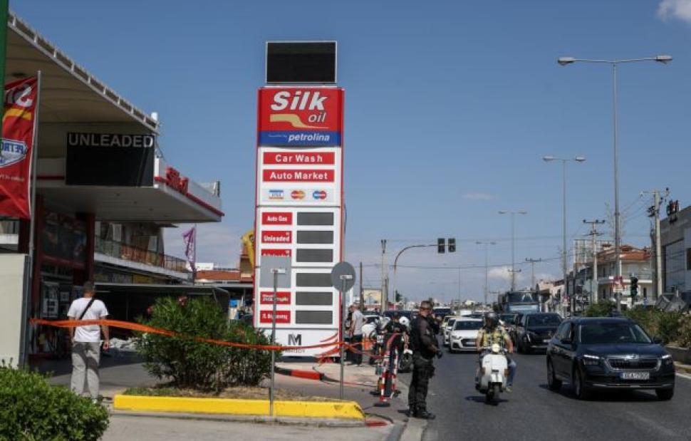 ΑΝΑΣΤΑΣΙΟΣ ΜΗΤΣΟΥ, ΙΔΙΟΚΤΗΤΗΣ SILK OIL ΣΤΗΝ ΕΛΛΑΔΑ ΓΙΑ ΤΗ ΔΟΛΟΦΟΝΙΑ ΤΟΥ ...