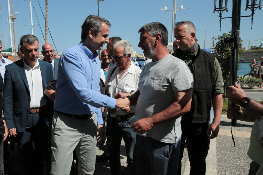 ΧΟΝΤΡΟΠΕΤΣΟΣ, ΑΔΙΣΤΑΚΤΟΣ! ΜΟΝΟ Η ΔΙΚΗ ΤΟΥ ΤΣΕΠΗ ΤΟΝ ΝΟΙΑΖΕΙ – ΔΕΙΤΕ ΤΗΝ ...