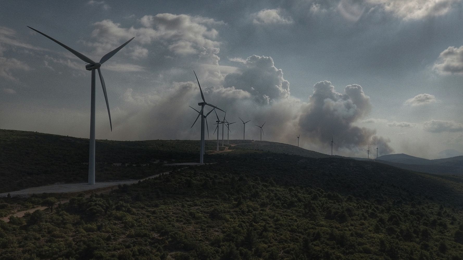 ΕΚΑΨΕ ΤΗΝ ΕΛΛΑΔΑ ΓΙΑ ΝΑ ΦΤΙΑΞΕΙ ΑΛΛΑ 25 ΑΙΟΛΙΚΑ ΠΑΡΚΑ – ΤΑ ΠΕΡΑΣΕ ΟΛΑ ...