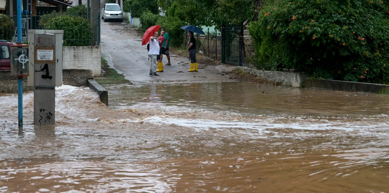 Η ΧΩΡΑ ΞΑΝΑ Κ@ΛΟΧΑΝΕΙΟ ΜΕ ΜΙΑ ΒΡΟΧΟΠΤΩΣΗ ΜΕΡΙΚΩΝ ΩΡΩΝ!!! Προβλήματα από ...