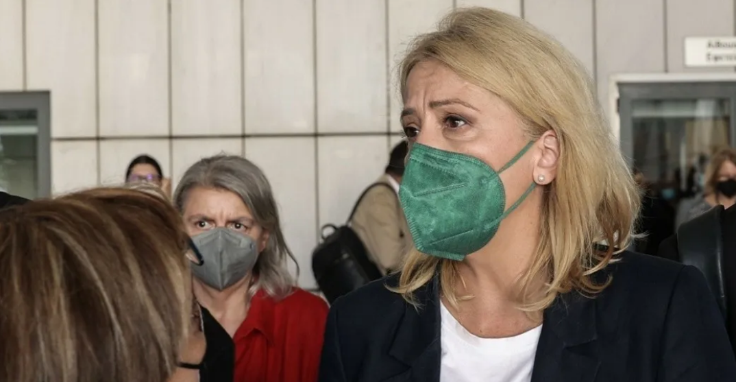 ΠΛΗΜΜΥΡΕΣ ΣΤΗΝ ΜΑΝΔΡΑ: ΚΑΙ ΠΑΛΙ ΣΤΟ ΕΔΩΛΙΟ Η ΡΕΝΑ ΔΟΥΡΟΥ ΚΑΙ ΑΛΛΟΙ ...