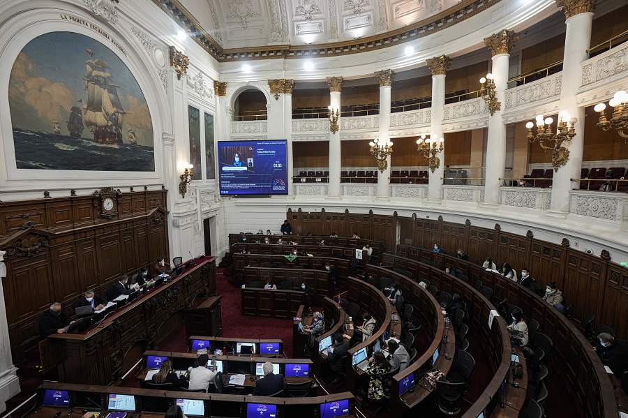 Χιλή: Το Κογκρέσο έγινε… αρένα! Άγριο ξύλο! (ΒΙΝΤΕΟ) – Makeleio.gr