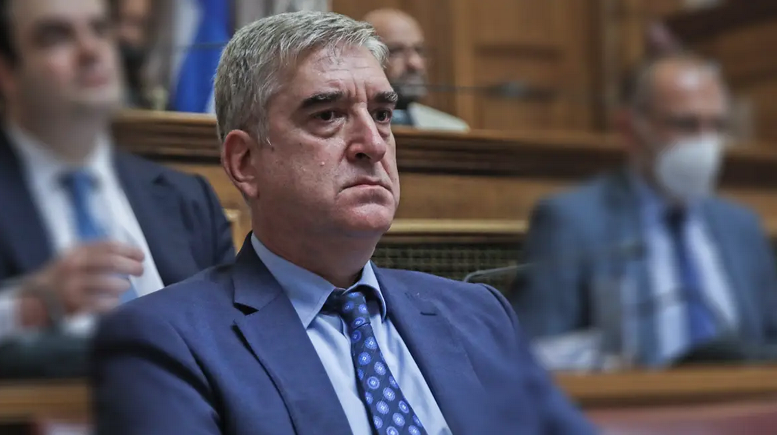 ΤΟ ΜΑΚΕΛΕΙΟ ΡΙΧΝΕΙ ΤΗΝ ΚΥΒΕΡΝΗΣΗ!!! ΜΕΤΑ ΤΟΝ ΑΝΙΨΙΟ ΤΟΥ ΜΗΤΣΟΤΑΚΗ ...
