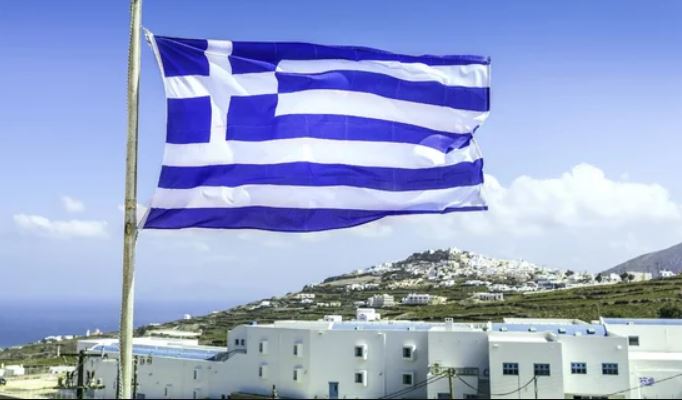 ΚΙ ΟΜΩΣ… ΔΕΝ ΤΑ ΞΕΡΕΤΕ… Η ελληνική σημαία και οι αυστηροί κανόνες που ...
