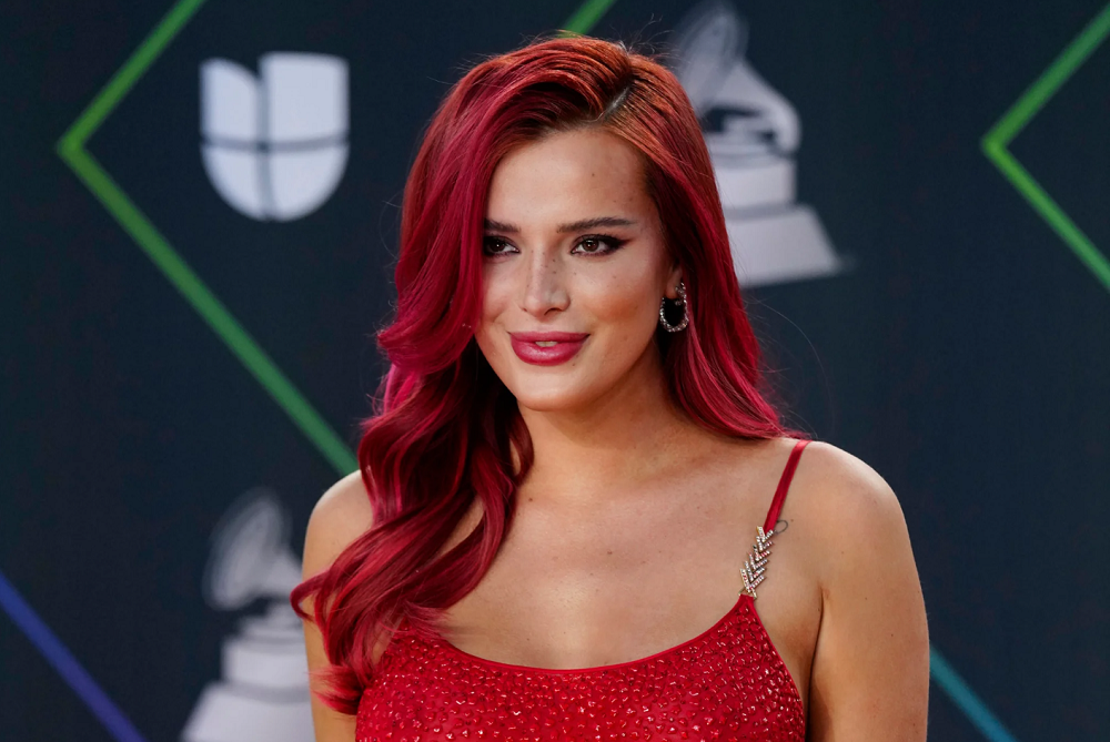 Η Μπέλα Θορν μας δείχνει την πίσω όψη της – Φωτογραφίες «κόλαση» – Makeleio.gr