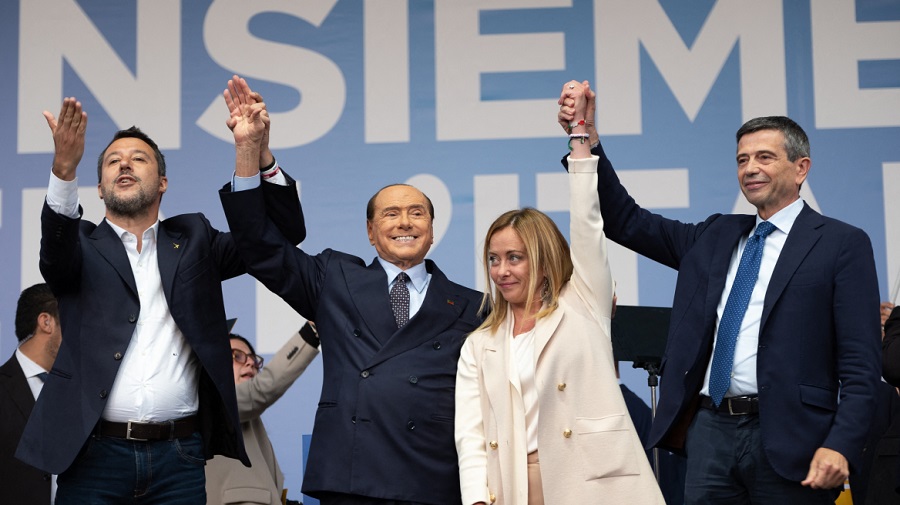 ΩΡΑ ΚΑΛΠΗΣ ΣΤΗΝ ΙΤΑΛΙΑ! Η ΕΥΡΩΠΗ ΤΩΝ ΕΘΝΩΝ, Η ΕΥΡΩΠΗ ΠΟΥ ΘΕΛΕΙ ΝΑ ΖΗΣΕΙ ...