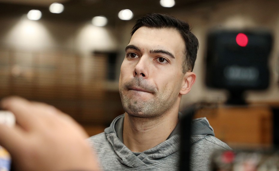 Σαφέστατος ο Κώστας Σλούκας: «Να κερδίσουμε για να βρεθούμε στον δρόμο ...