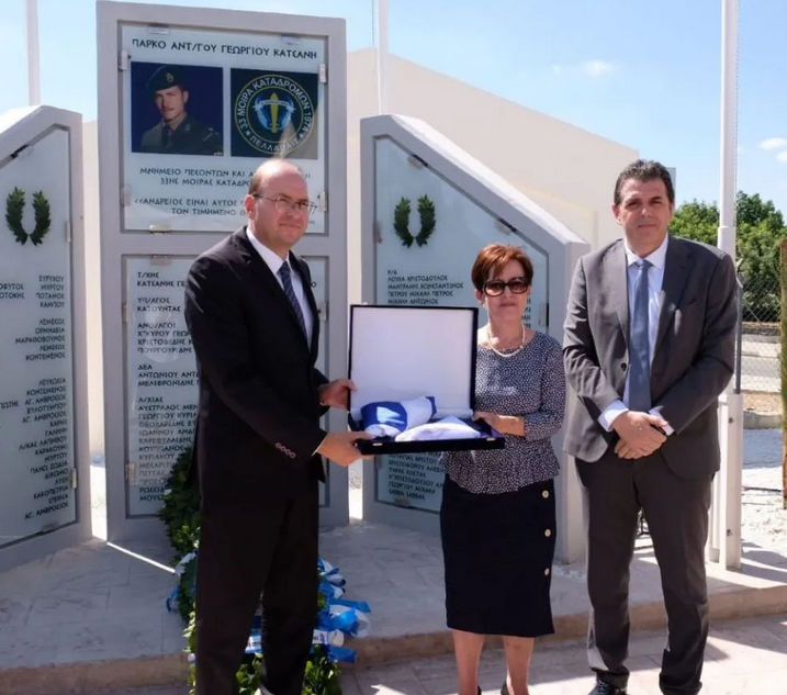 Μνημείο για πεσόντες και αγνοούμενους της 33ης Μοίρας Καταδρομών: Η ...