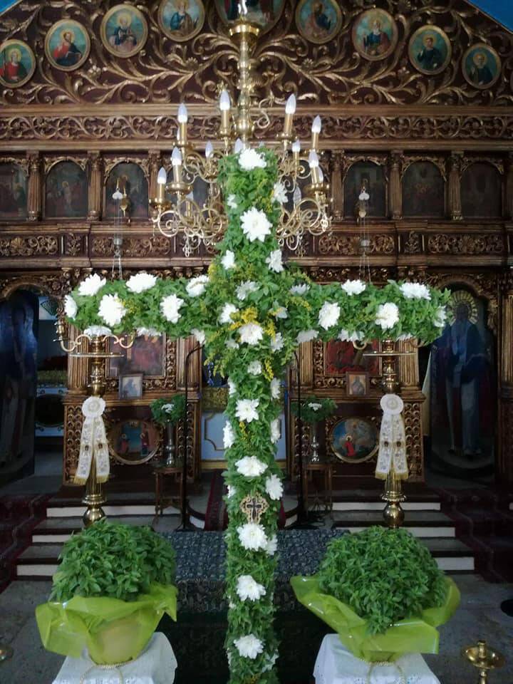 Η ύψωση του Τιμίου Σταυρού και τα έθιμα – Makeleio.gr