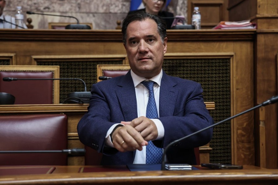 Στην Ελλάδα ποιος ήταν ο πλασιέ των Καταριανών; Ποιος φώναζε «αν δεν ...