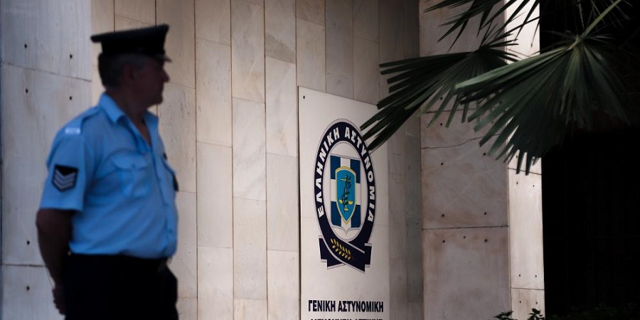 ΤΑ ΒΡΩΜΙΚΑ ΠΗΛΙΚΙΑ: ΤΑ ΡΟΥΣΦΕΤΙΑ ΤΟΥ ΠΑΙΔΕΡΑΣΤΗ ΚΑΙ ΜΑΣΤΡΟΠΟΥ ΜΙΧΟΥ ΑΠΟ ...