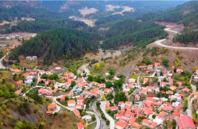 Γρεβενά: Το άγνωστο πετρόχτιστο χωριό που τη δεκαετία του ’70 ...