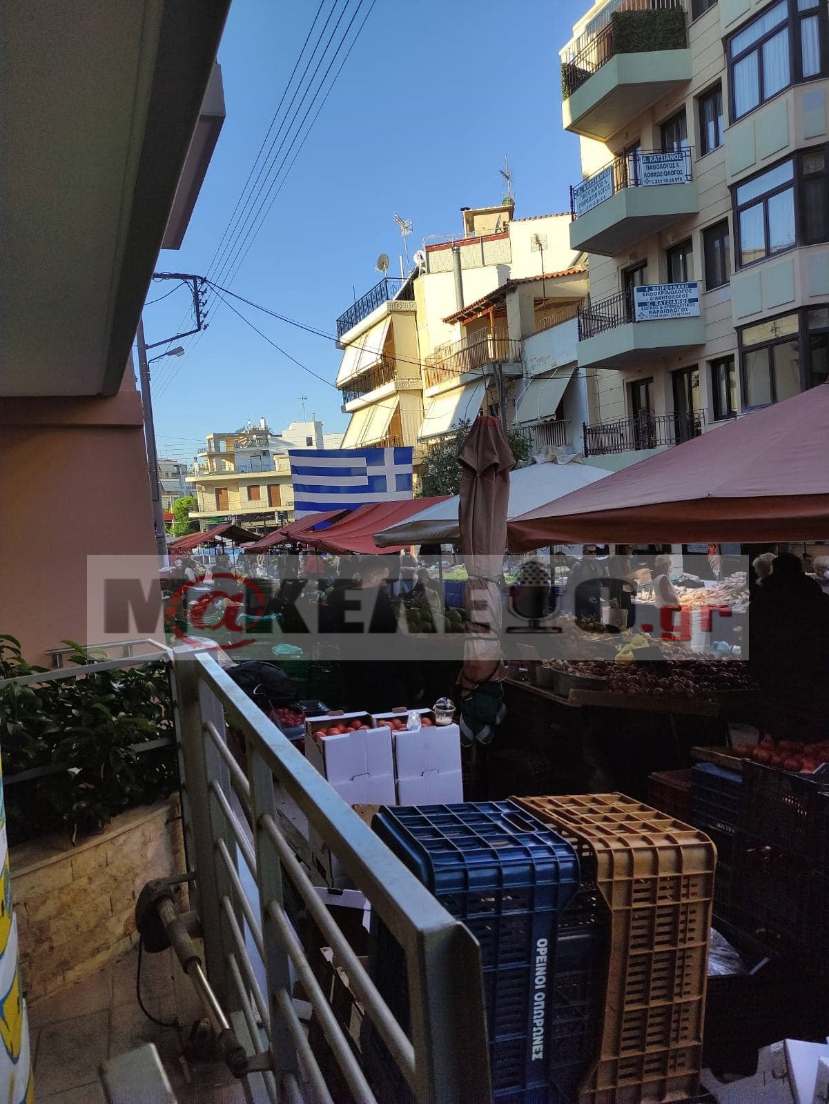 ΟΙ ΑΝΘΡΩΠΟΙ ΤΟΥ ΜΟΧΘΟΥ ΚΑΙ ΤΗΣ ΠΑΛΗΣ ΓΙΑ ΕΠΙΒΙΩΣΗ ΤΙΜΟΥΝ ΤΟΥΣ ΑΓΩΝΕΣ ...