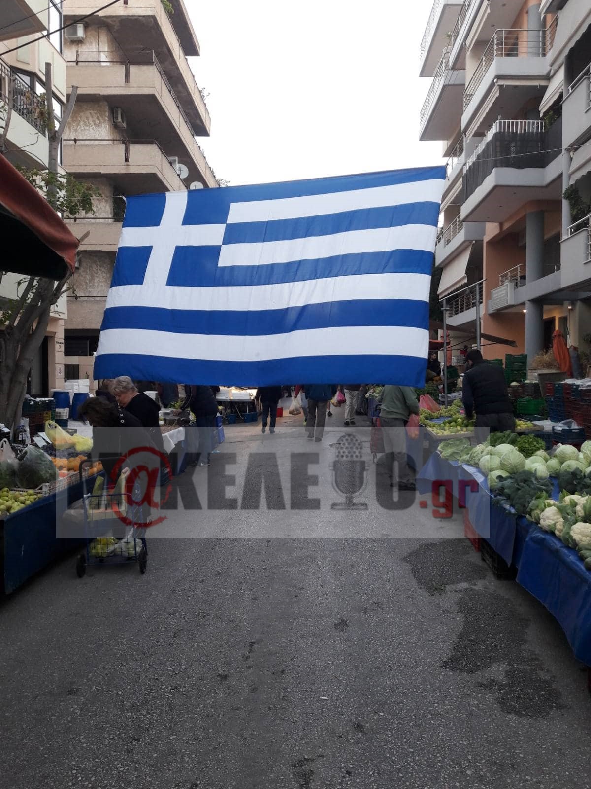 ΟΙ ΑΝΘΡΩΠΟΙ ΤΟΥ ΜΟΧΘΟΥ ΚΑΙ ΤΗΣ ΠΑΛΗΣ ΓΙΑ ΕΠΙΒΙΩΣΗ ΤΙΜΟΥΝ ΤΟΥΣ ΑΓΩΝΕΣ ...