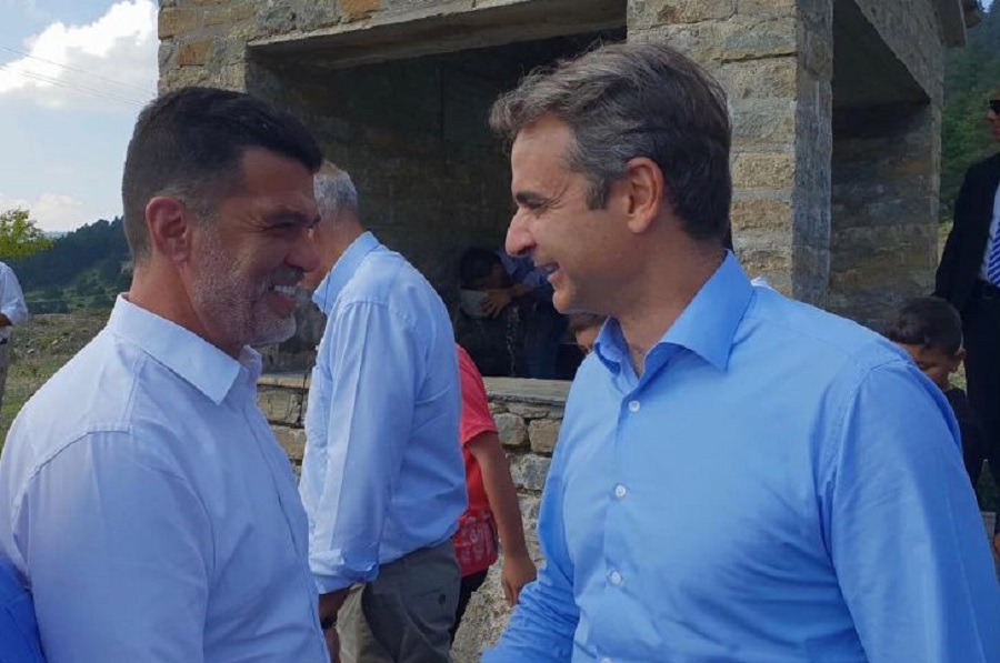 ΠΡΟΣΠΑΘΟΥΝ ΝΑ ΜΑΖΕΨΟΥΝ ΤΟ ΣΚΑΝΔΑΛΟ – ΑΠΟ ΤΟ ΠΡΩΙ ΕΧΕΙ ΠΑΡΕΙ ΠΑΡΑΜΑΖΩΜΑ ...