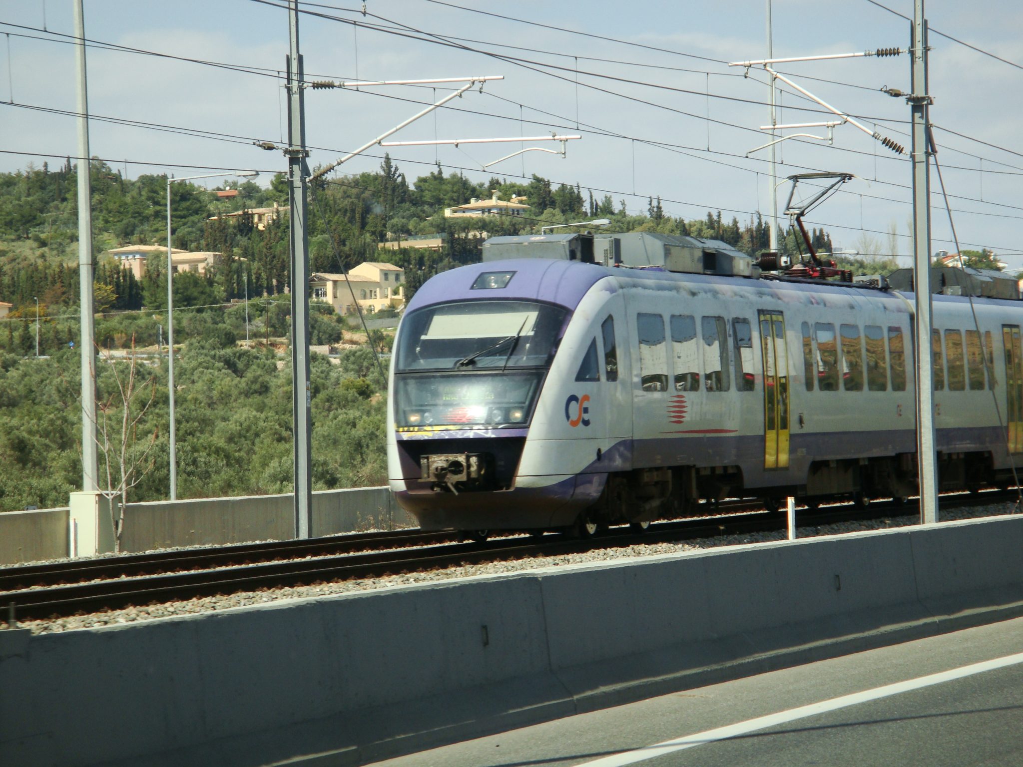 Επεκτείνεται στη Δυτική Αττική ο Προαστιακός Σιδηρόδρομος – Οι 7 νέοι ...