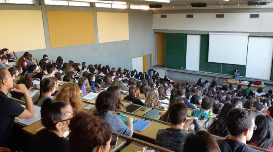ΜΕΤΕΓΓΡΑΦΗ ΣΤΑ ΕΛΛΗΝΙΚΑ ΠΑΝΕΠΙΣΤΗΜΙΑ; ΣΚΕΤΗ ΑΠΑΤΗ ΚΑΤΑΓΓΕΛΛΟΥΝ ΟΙ ...