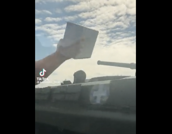 “ΘΑΥΜΑΣΤΕ” ΠΟΥ ΚΑΤΕΛΗΞΕ Η ΠΕΡΙΟΥΣΙΑ ΤΟΥ ΕΛΛΗΝΙΚΟΥ ΛΑΟΥ!! “ΕΝΤΟΠΙΣΤΗΚΑΝ ...