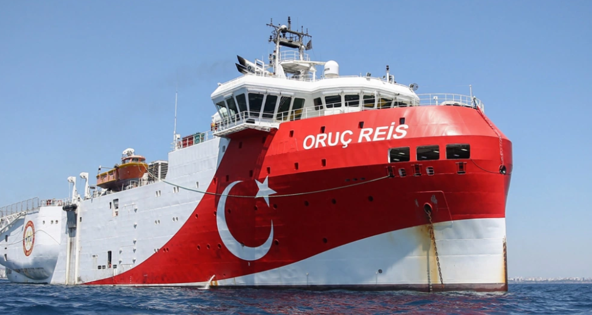 Βγήκε από το λιμάνι της Αττάλειας το Oruc Reis – Κινείται ...