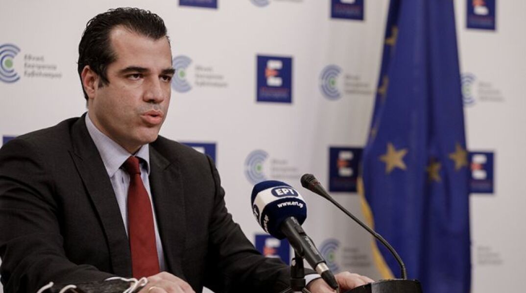 ΜΠΡΟΣΤΑ ΣΤΑ ΜΟΥΤΡΑ ΜΑΣ!!! “ΞΕΠΛΕΝΕΙ” Η ΝΔ ΤΟΝ ΠΑΙΔΟΒΙΑΣΤΗ ΥΓΕΙΟΝΟΜΙΚΟ ...