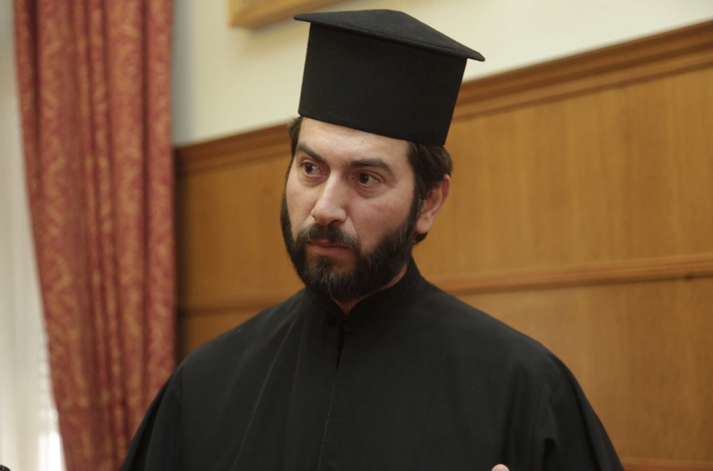 ΠΟΙΟΣ ΕΙΣΑΙ ΡΕ ΜΕΓΑΛΕ;;;; ΜΕΧΡΙ ΚΑΙ ΣΩΜΑΤΟΦΥΛΑΚΕΣ ΕΙΧΕ Ο ΠΑΠΑ-ΑΝΤΩΝΗΣ ...
