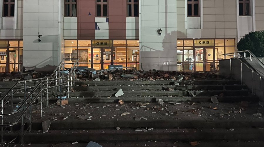 ΣΕΙΣΜΟΣ ΜΕΓΕΘΟΥΣ 6 ΡΙΧΤΕΡ “ΧΤΥΠΗΣΕ” ΤΗΝ ΤΟΥΡΚΙΑ ΤΑ ΞΗΜΕΡΩΜΑΤΑ – 22 ...