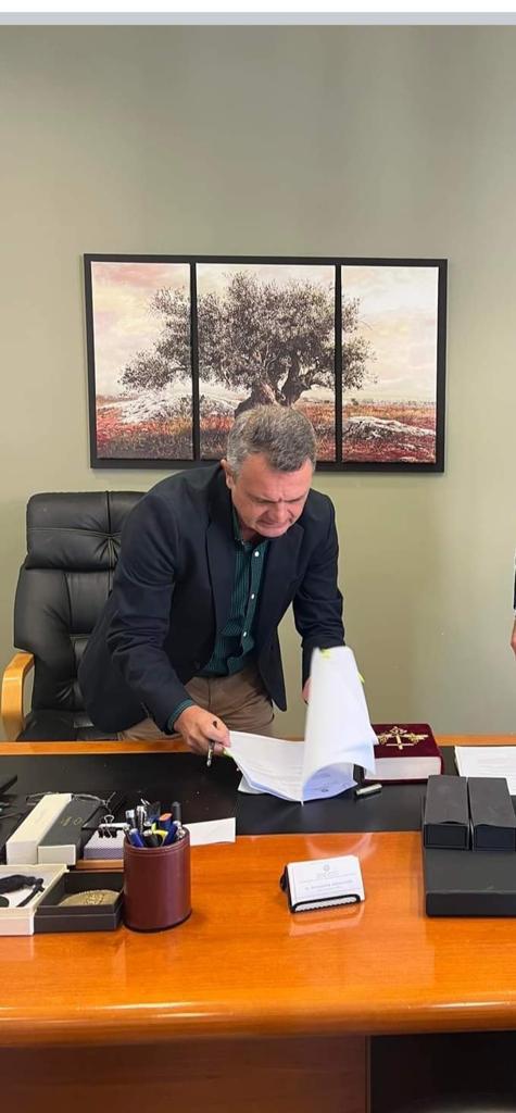 ΓΙΑ ΤΟΥΣ ΚΟΛΛΗΤΟΥΣ ΤΟΥ ΠΛΕΥΡΗ ΠΟΥ ΚΑΠΝΙΖΟΥΝ ΠΑΝΤΟΥ ΣΑΝ ΦΟΥΓΑΡΑ ΔΕΝ ...