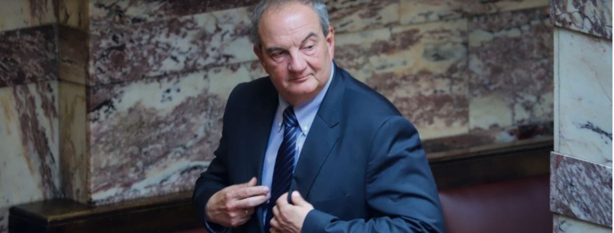 ΕΙΧΑΤΕ ΑΓΩΝΙΑ;;; «Καλή Χρονιά» από την οικογένεια του Κώστα Καραμανλή ...