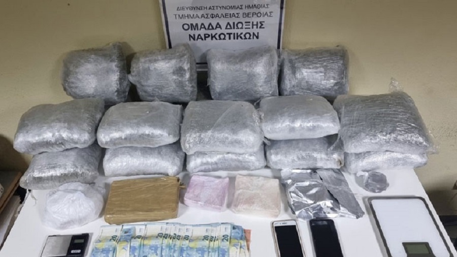 Θεσσαλονίκη: Χειροπέδες σε 42χρονο – Έκρυβε σε διαμέρισμα κοκαΐνη και ...