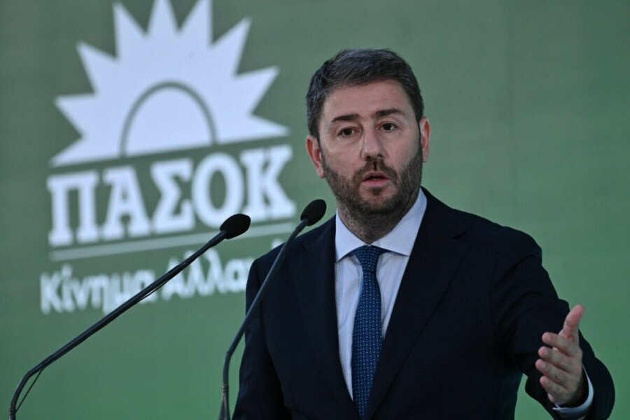 ΦΩΤΟΓΡΑΦΙΑ ΠΟΥ ΚΥΚΛΟΦΟΡΕΙ ΣΤΟ ΔΙΑΔΙΚΤΥΟ ΕΚΘΕΤΕΙ ΤΟΝ ΑΝΔΡΟΥΛΑΚΗ ...