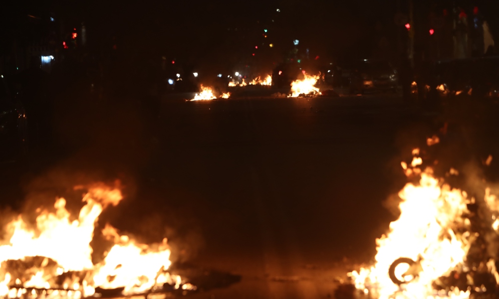 “ΧΑΟΣ” ΤΟ ΒΡΑΔΥ ΣΕ ΑΘΗΝΑ ΚΑΙ ΘΕΣΣΑΛΟΝΙΚΗ – ΟΙ Γ#ΦΤΟΙ “ΕΚΑΨΑΝ” ΟΤΙ ...