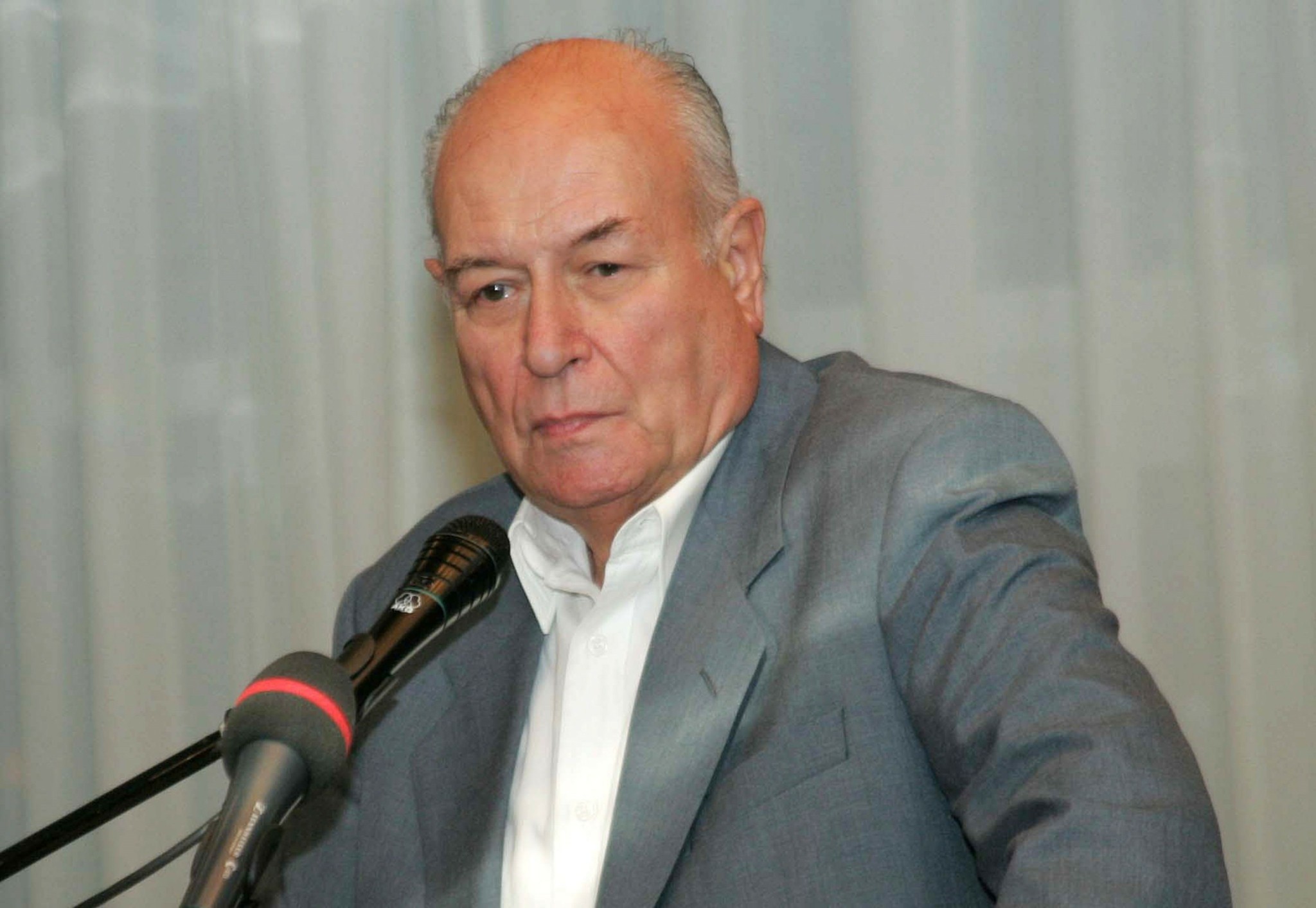 Η “ΦΥΓΗ” ΕΝΟΣ ΜΕΓΑΛΟΥ. ΓΙΑΝΝΗΣ ΔΙΑΚΟΓΙΑΝΝΗΣ: Ο ΜΕΓΑΛΥΤΕΡΟΣ ΑΘΛΗΤΙΚΟΣ ...