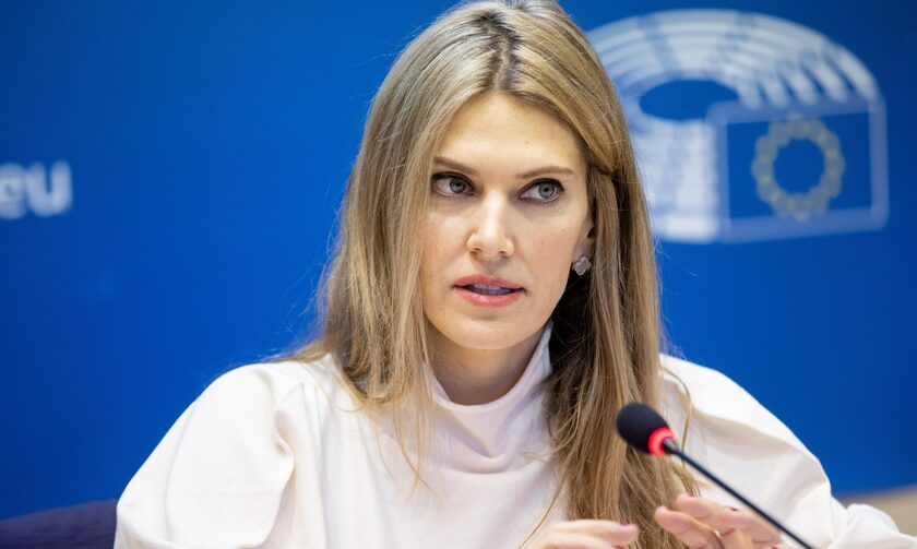 Η ΦΩΤΟΓΡΑΦΙΑ ΠΟΥ ΘΑ ΓΙΝΕΙ VIRAL! ΔΕΙΤΕ ΚΑΙ ΠΕΙΤΕ ΜΑΣ! “Ο ΠΑΤΕΡΑΣ ΤΗΣ ...