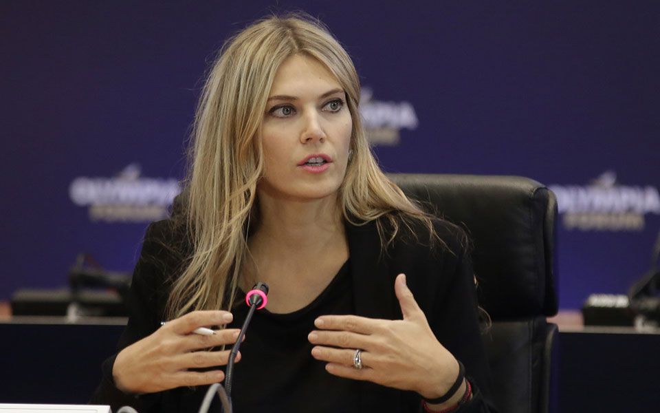 ΟΠΟΙΟΣ ΘΕΛΕΙ ΤΑ ΠΟΛΛΑ, ΧΑΝΕΙ ΚΑΙ ΤΑ ΛΙΓΑ ΛΕΕΙ Ο ΣΟΦΟΣ ΛΑΟΣ. ΓΑΛΟΠΟΥΛΑ ...