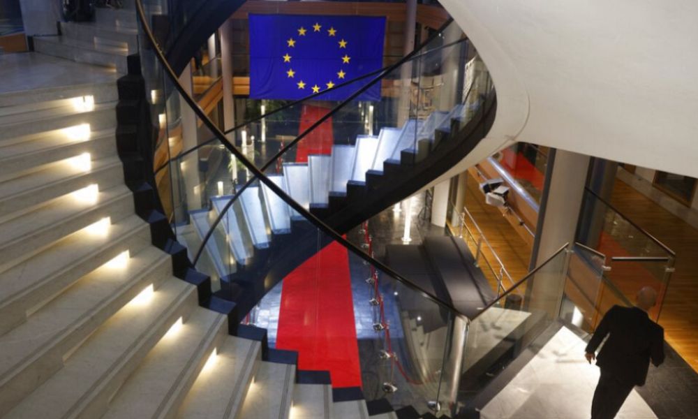 ΣΤΗΝ ΕΛΛΑΔΑ ΒΡΙΣΚΟΥΜΕ ΔΙΚΑΙΟΛΟΓΙΕΣ ΓΙΑ ΝΑ ΠΑΙΞΟΥΜΕ ΚΑΘΥΣΤΕΡΗΣΕΙΣ – ΟΙ ...