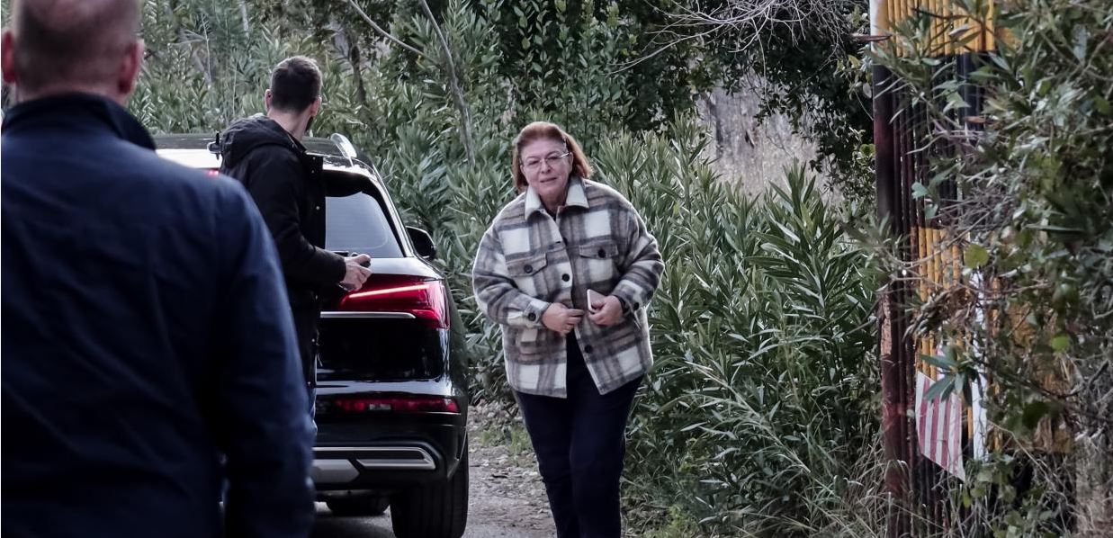 ΤΡΕΧΟΥΝ ΚΑΙ ΔΕΝ ΦΘΑΝΟΥΝ ΟΙ ΛΩΠΟΔΥΤΕΣ ΤΟΥ ΥΠΟΥΡΓΕΙΟΥ ΠΟΛΙΤΙΣΜΟΥ ΓΙΑ ΝΑ ...