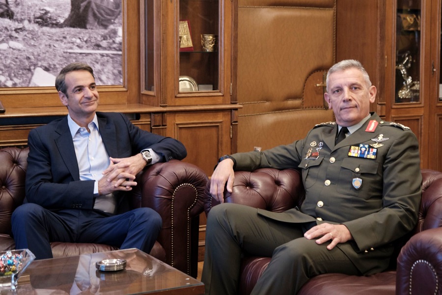 ΚΥΛΙΟΥΝΤΑΙ ΣΤΟΝ ΒΟΥΡΚΟ ΣΑΝ ΤΑ ΓΟΥΡΟΥΝΙΑ: Η ΚΥΒΕΡΝΗΣΗ ΜΗΤΣΟΤΑΚΗ ΔΕΝ ...