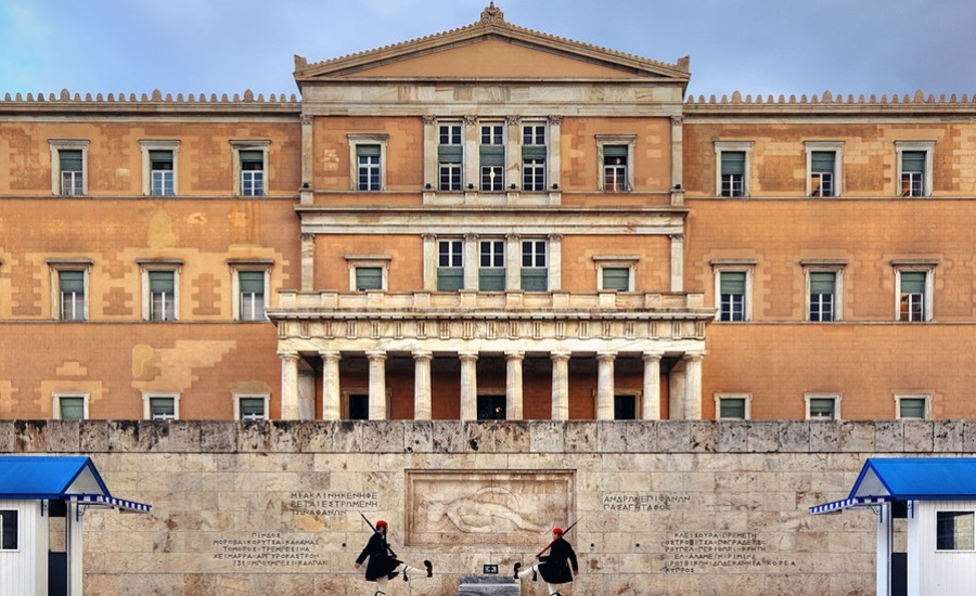 ΕΡΕΥΝΑ ΔΕΙΧΝΕΙ ΤΙ ΠΙΣΤΕΥΟΥΝ ΟΙ ΠΟΛΙΤΕΣ ΓΙΑ ΤΟ ΣΥΝΤΑΓΜΑ ΚΑΙ ΤΗΝ ΕΦΑΡΜΟΓΗ ...