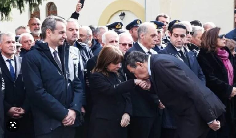 ΤΙ ΤΡΑΒΗΞΑΝ ΟΙ ΧΑΡΟΚΑΜΕΝΟΙ ΓΟΝΕΙΣ ΤΩΝ ΣΜΗΝΑΓΩΝ ΜΑΣ ΜΕΣΑ ΣΤΟΝ ΠΟΝΟ ΤΟΥΣ ...