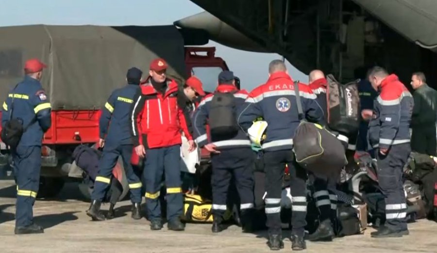 Βλάβη για το C-130 που μεταφέρει την 2η ΕΜΑΚ, επιστρέφει στην Ελευσίνα ...