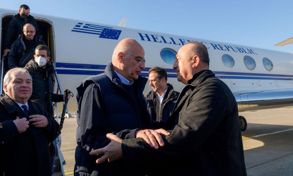 ΦΙΛΙΟΥΝΤΑΙ, ΑΓΚΑΛΙΑΖΟΝΤΑΙ ΑΛΛΑ ΔΕΝ ΜΑΣ ΠΕΙΘΟΥΝ – Ο ΔΕΛΦΙΝΟΣ ΝΙΚΟΣ ...