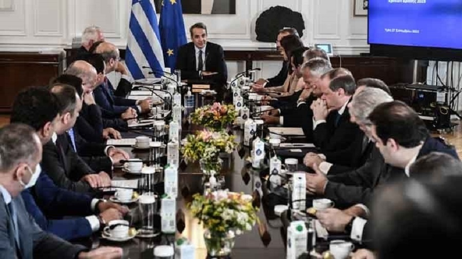 ΖΟΥΜΕ ΑΠΟ ΤΥΧΗ! ΜΕΤΑ ΤΟ ΕΓΚΛΗΜΑ ΣΤΑ ΤΕΜΠΗ, ΑΝΟΙΓΟΥΝ ΓΙΑ ΤΑ ΚΑΛΑ ΤΑ ...